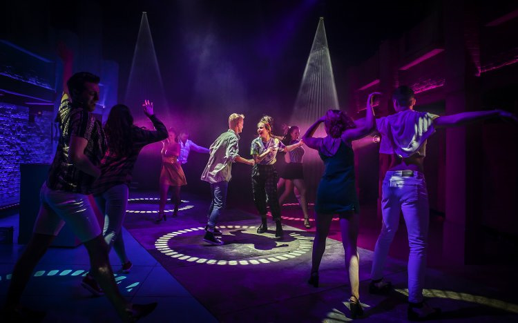Soho Cinders – Review – Musical Manda
